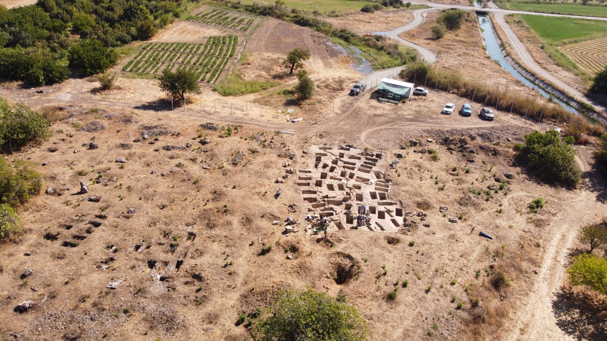 Ship-Shaped Tombs Unearthed at Ancient Kolossai - Ancient History X