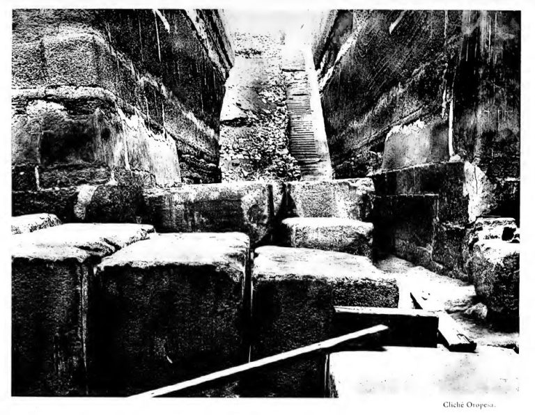 Unfinished Pyramid of Zawyet El Aryan: Area 51? - Ancient History X